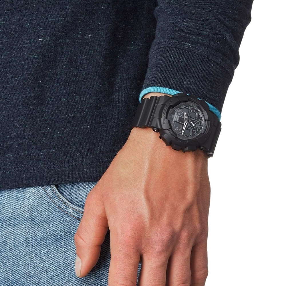 Montre Casio G-Shock Classic GA-100 noir - Armes catégorie B sur ...