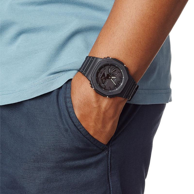 Montre Casio G-Shock Classic GA-2110 noir "CasiOak" - Armes catégorie B ...